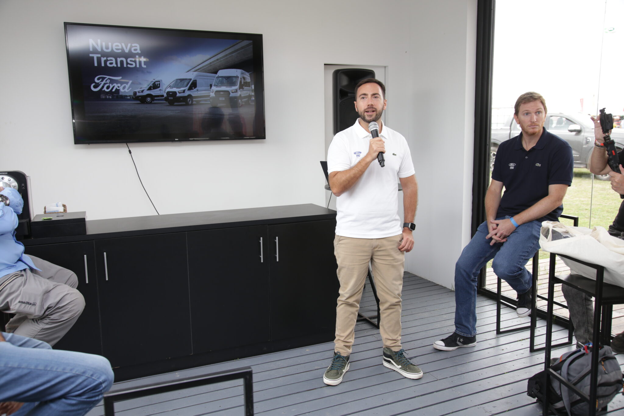 Ford presentó en Expoagro su nueva línea de vehículos comerciales ...
